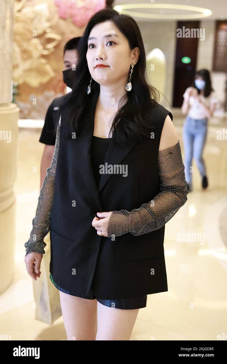 Chinese singer Yangwei Linghua went to work in Changsha City, south ...