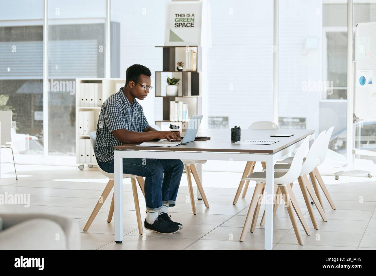 Job market man writing on hi-res stock photography and images - Alamy