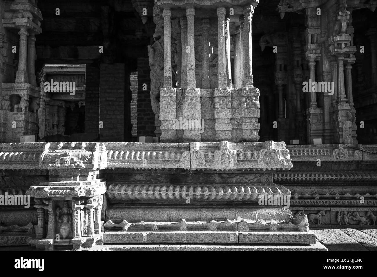 Karnataka’s tourism icon...The Stone Chariot, Hampi. Built by King ...