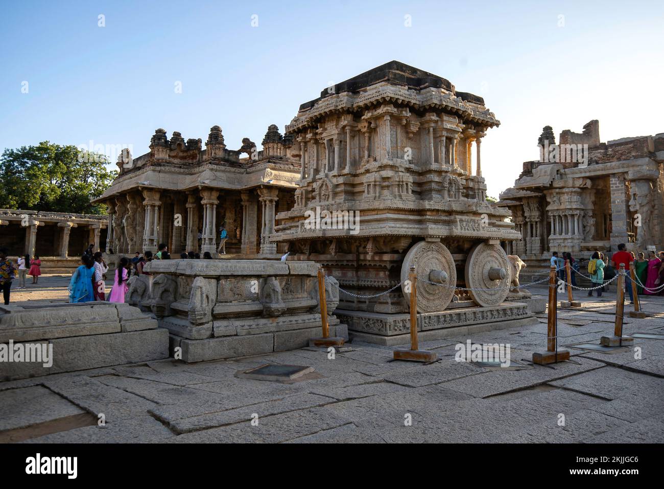 Karnataka’s tourism icon...The Stone Chariot, Hampi. Built by King ...
