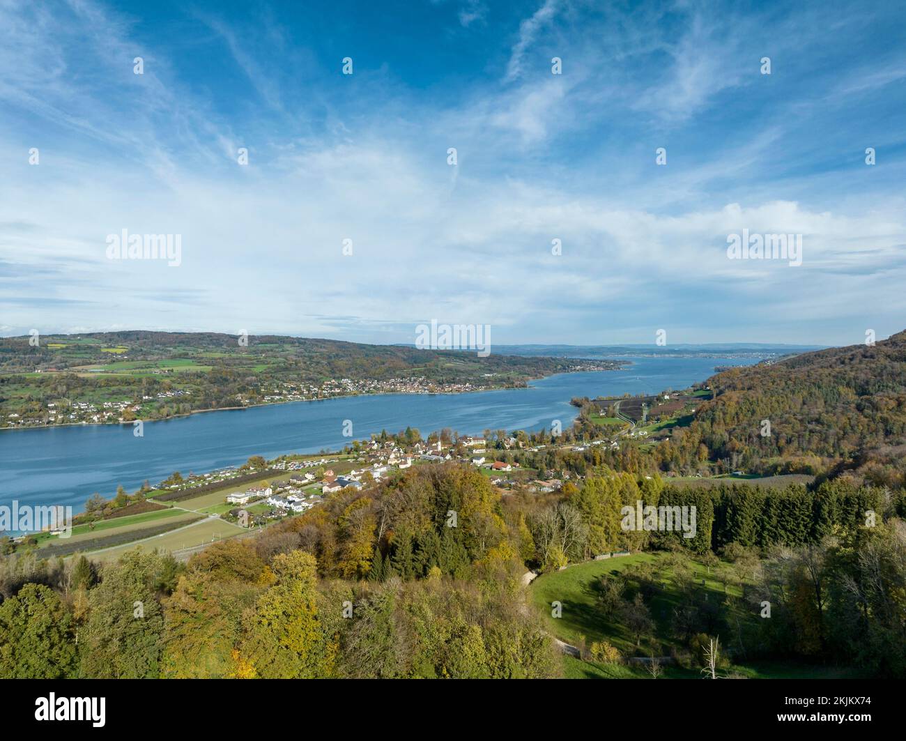 View from the Thurgau lake ridge slope, down to the village of Mammern ...