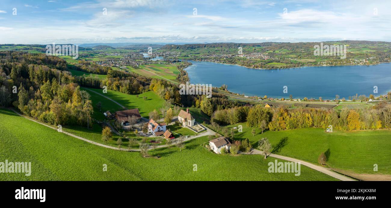 View from the Thurgau lake ridge slope to the farm settlement of ...