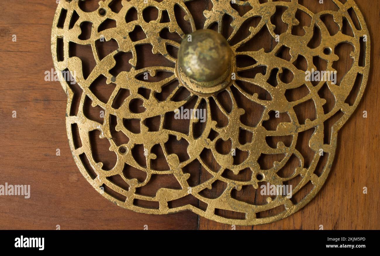 Example of Ottoman art patterns applied on metals Stock Photo - Alamy