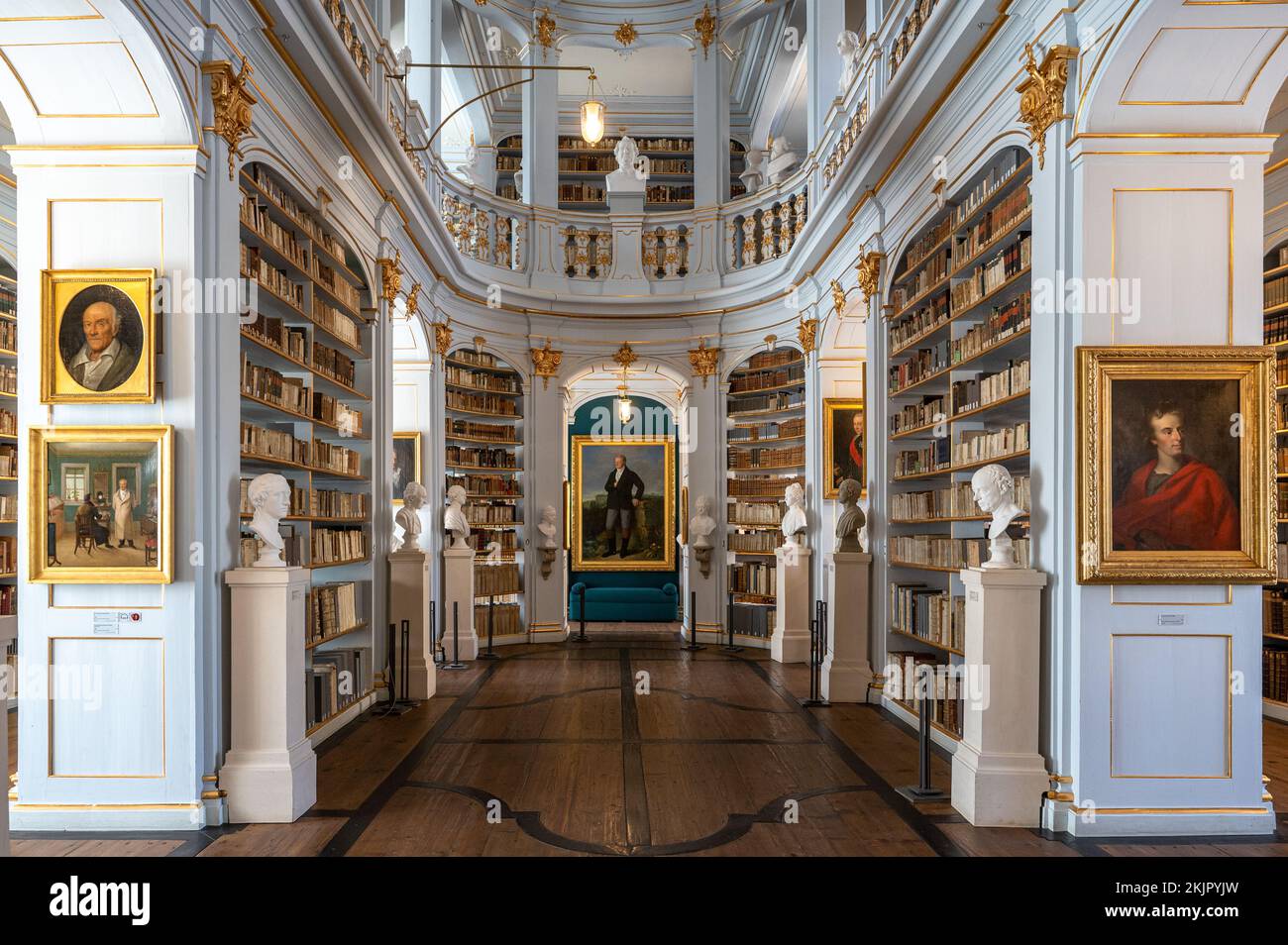 Herzogin Anna Amalia Bibliothek und Rokokosaal Weimar Stock Photo - Alamy