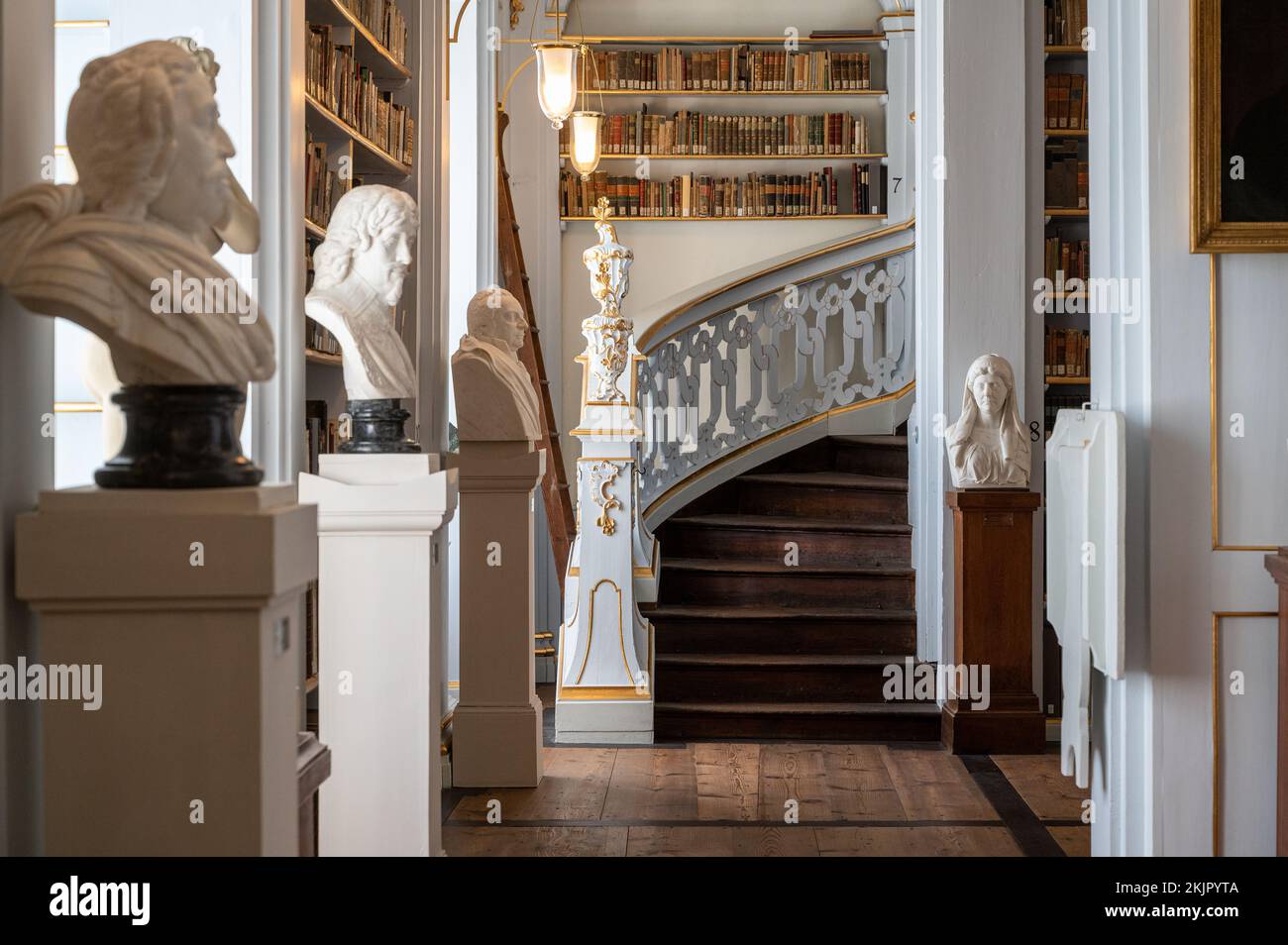 Herzogin Anna Amalia Bibliothek und Rokokosaal Weimar Stock Photo - Alamy