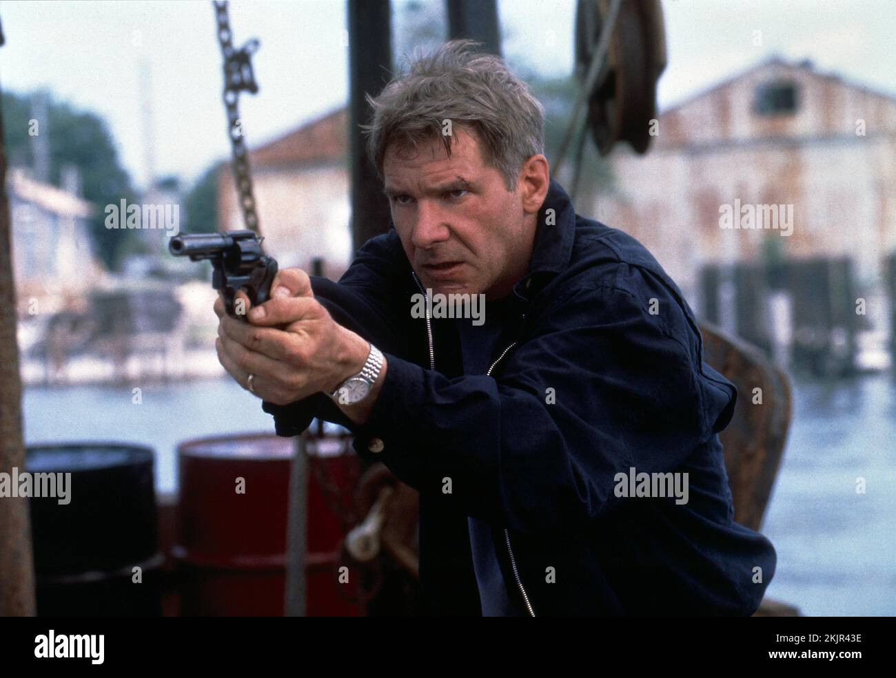 HARRISON FORD in THE DEVIL'S OWN (1997), directed by ALAN J. PAKULA ...
