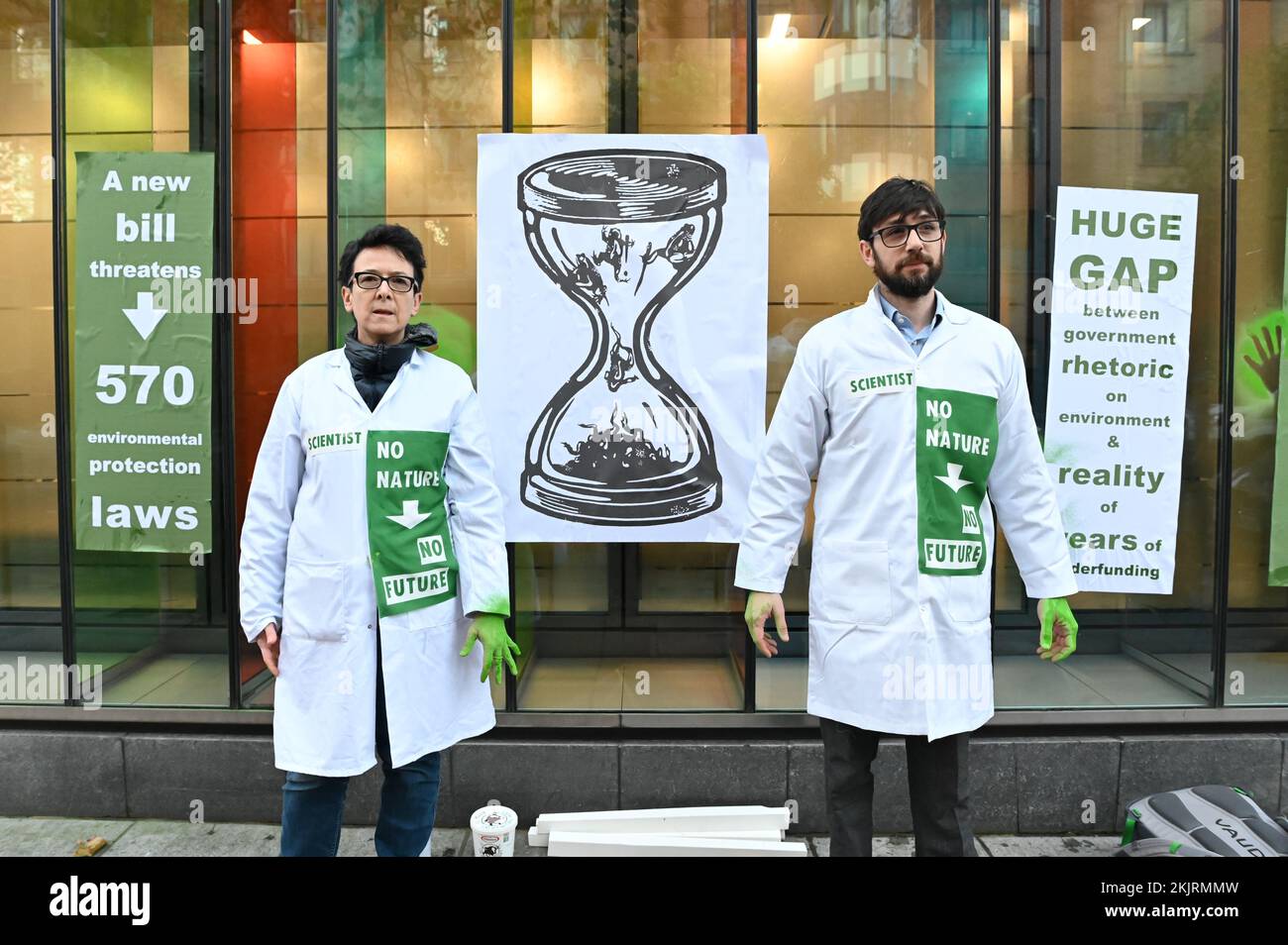 London, UK. 25 November 2022. Scientists for Extinction Rebellion ...