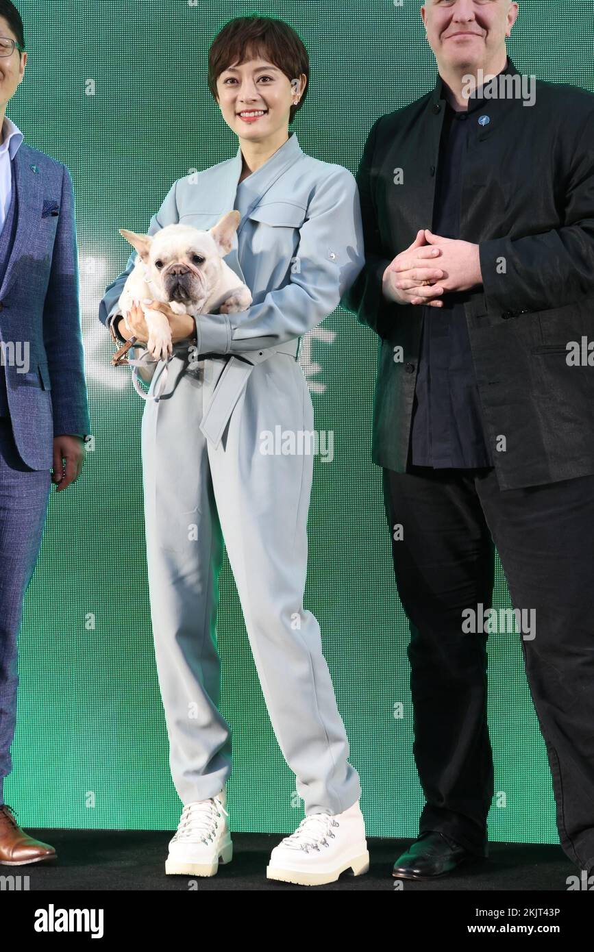 Chinese actress Sun Li attended a brand opening activity in Suzhou City ...