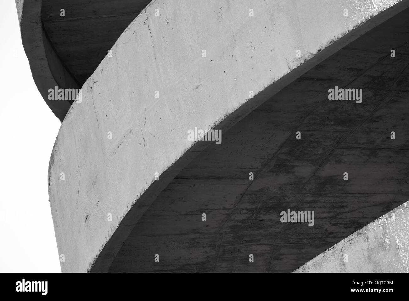 Spiral concrete ramp hi-res stock photography and images - Alamy