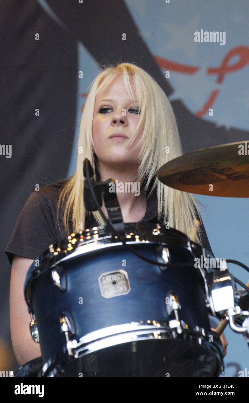 LOVE BITES, CONCERT, 2005: Hannah Haddon from English all-female pop ...