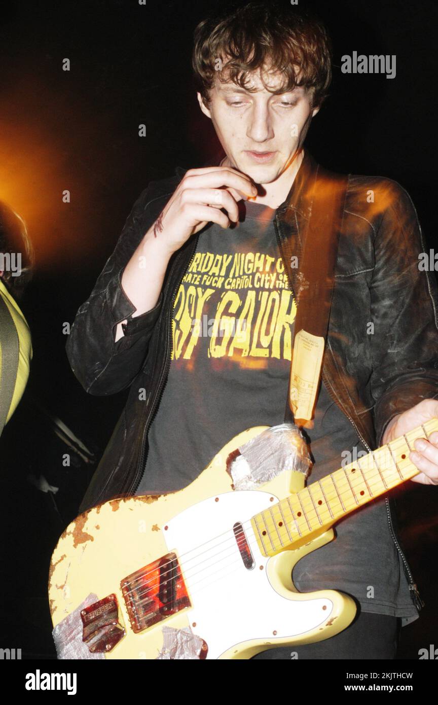 Chris Warlow of the MARTINI HENRY RIFLES at the Barfly in Cardiff ...