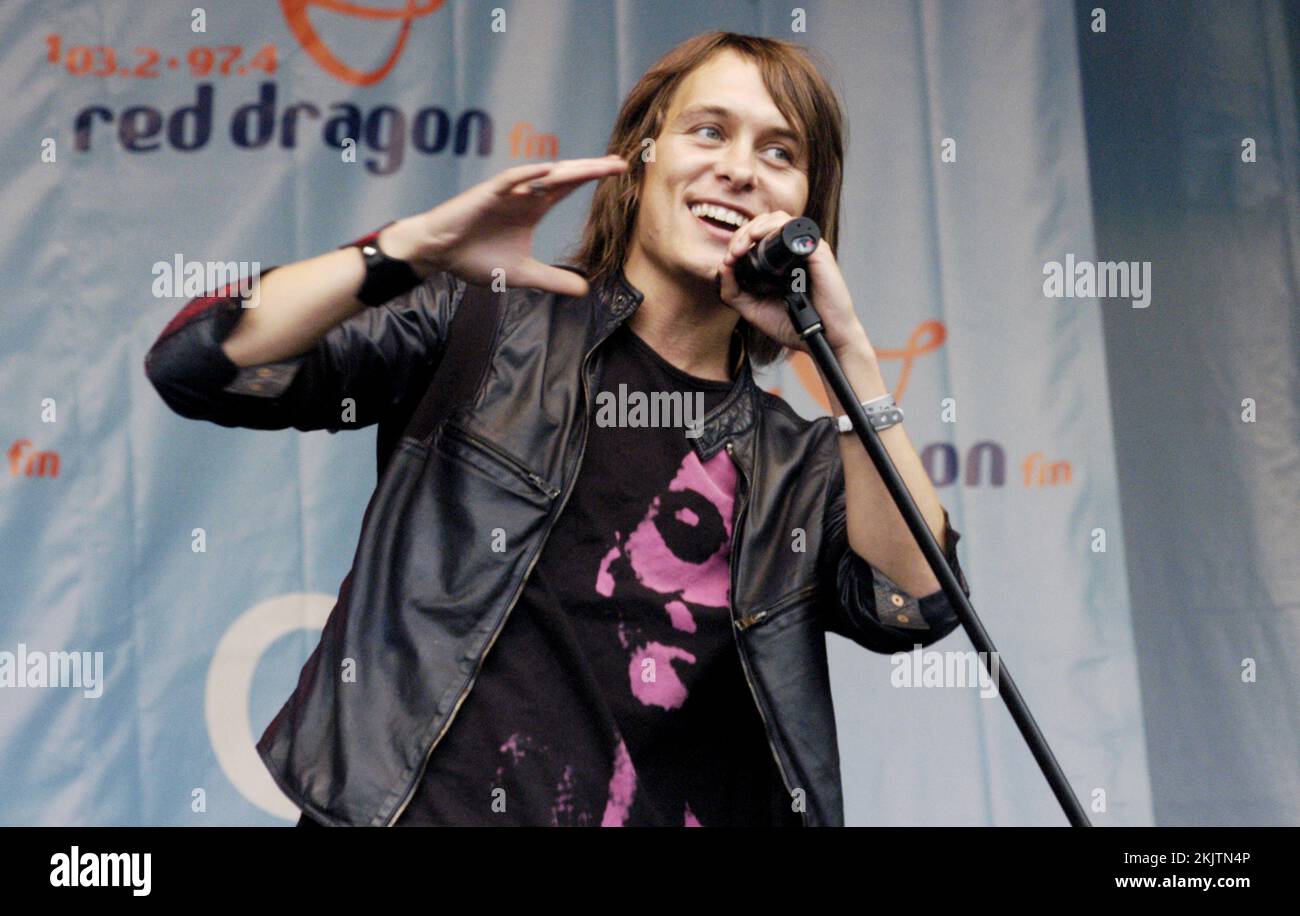 MARK OWEN, SOLO CAREER, 2003: Take That pop singer MARK OWEN launching ...