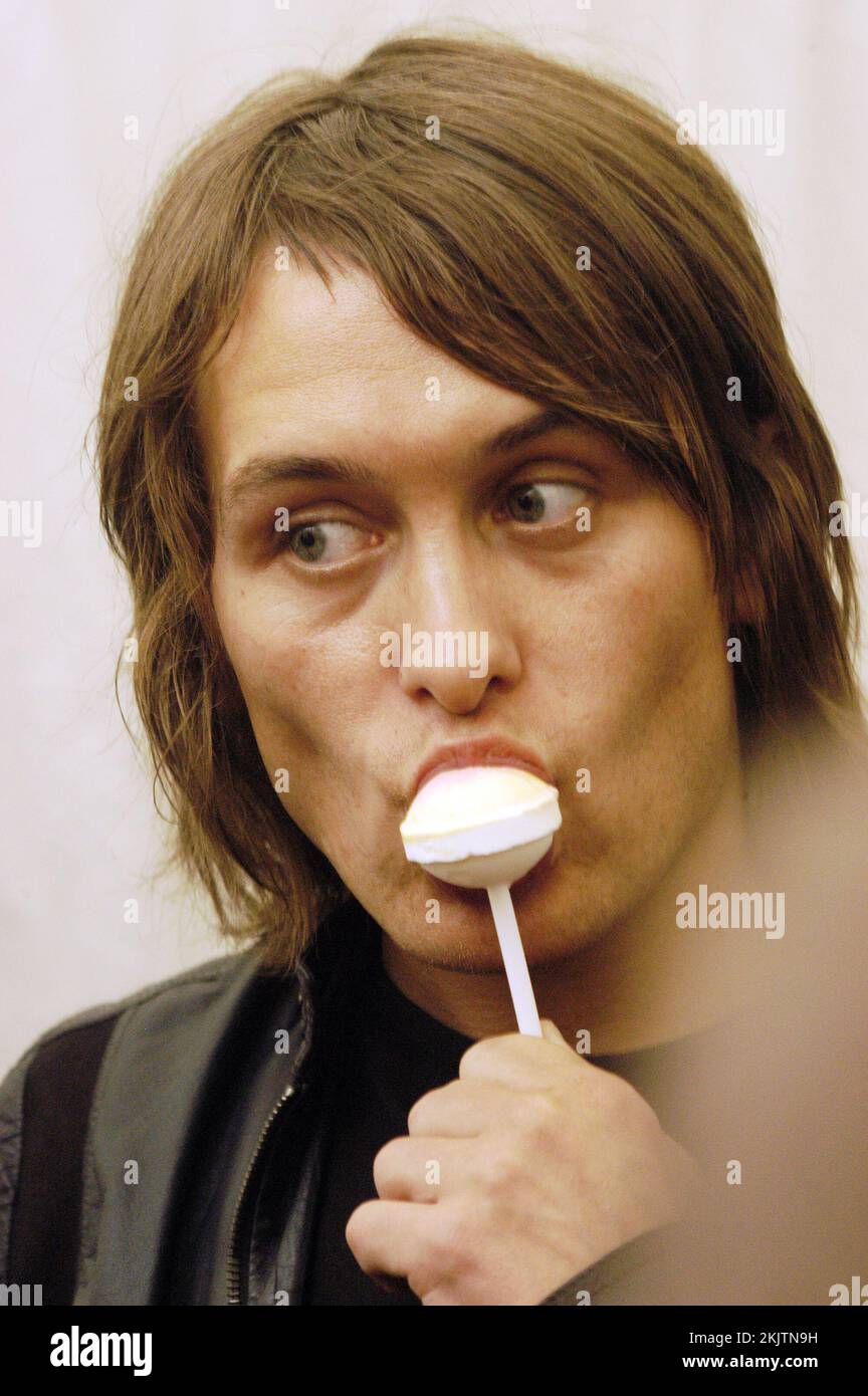 MARK OWEN, SOLO CAREER, 2003: Take That pop singer MARK OWEN launching ...