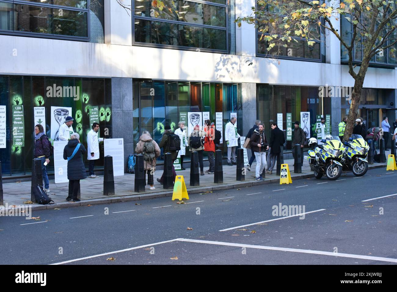 London, UK. 25 November 2022. Scientists for Extinction Rebellion ...