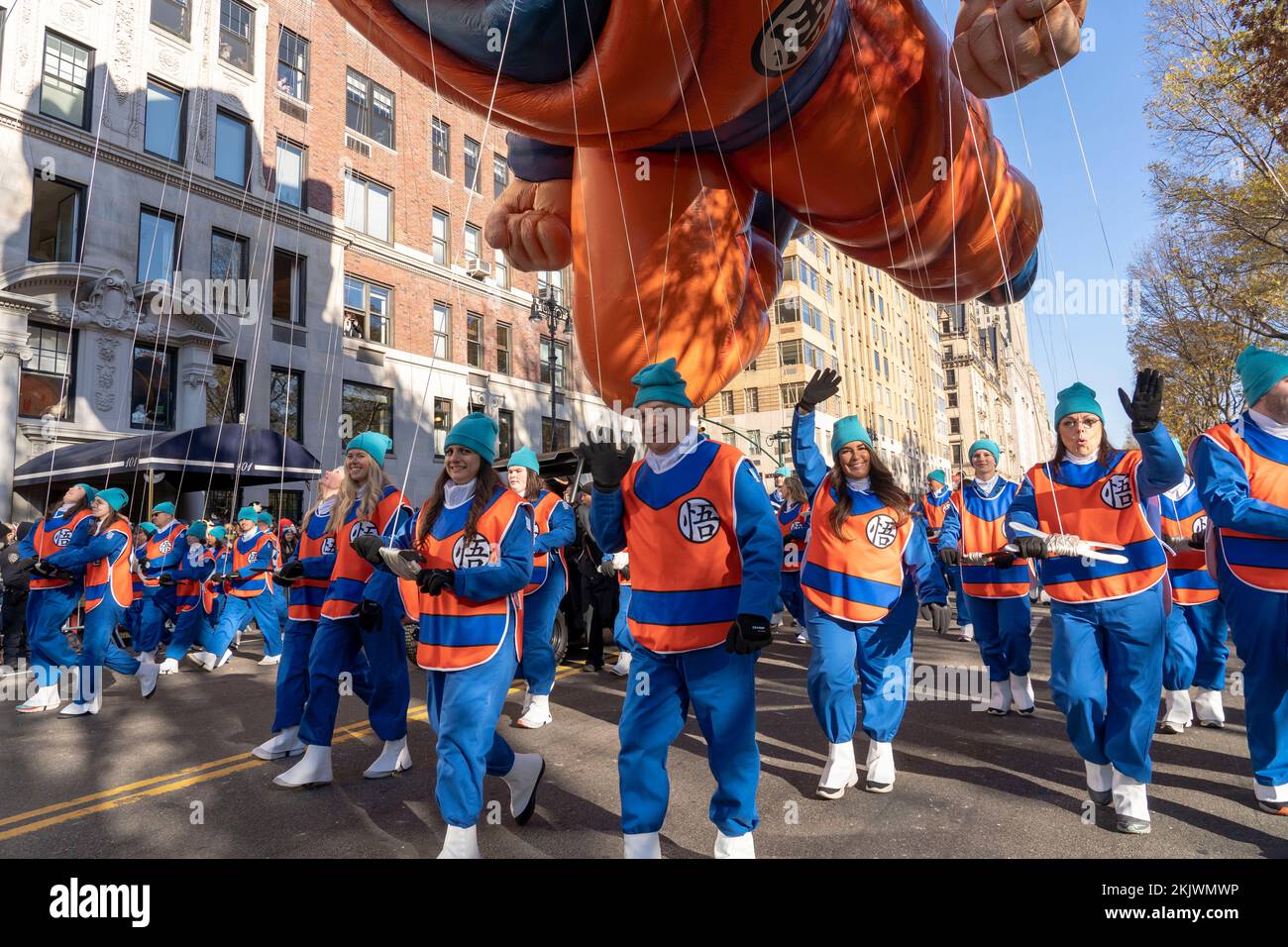 Balloon handlers hi-res stock photography and images - Alamy