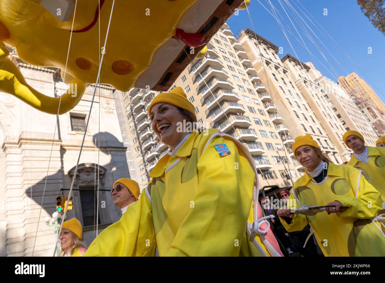 Balloon handlers hi-res stock photography and images - Alamy