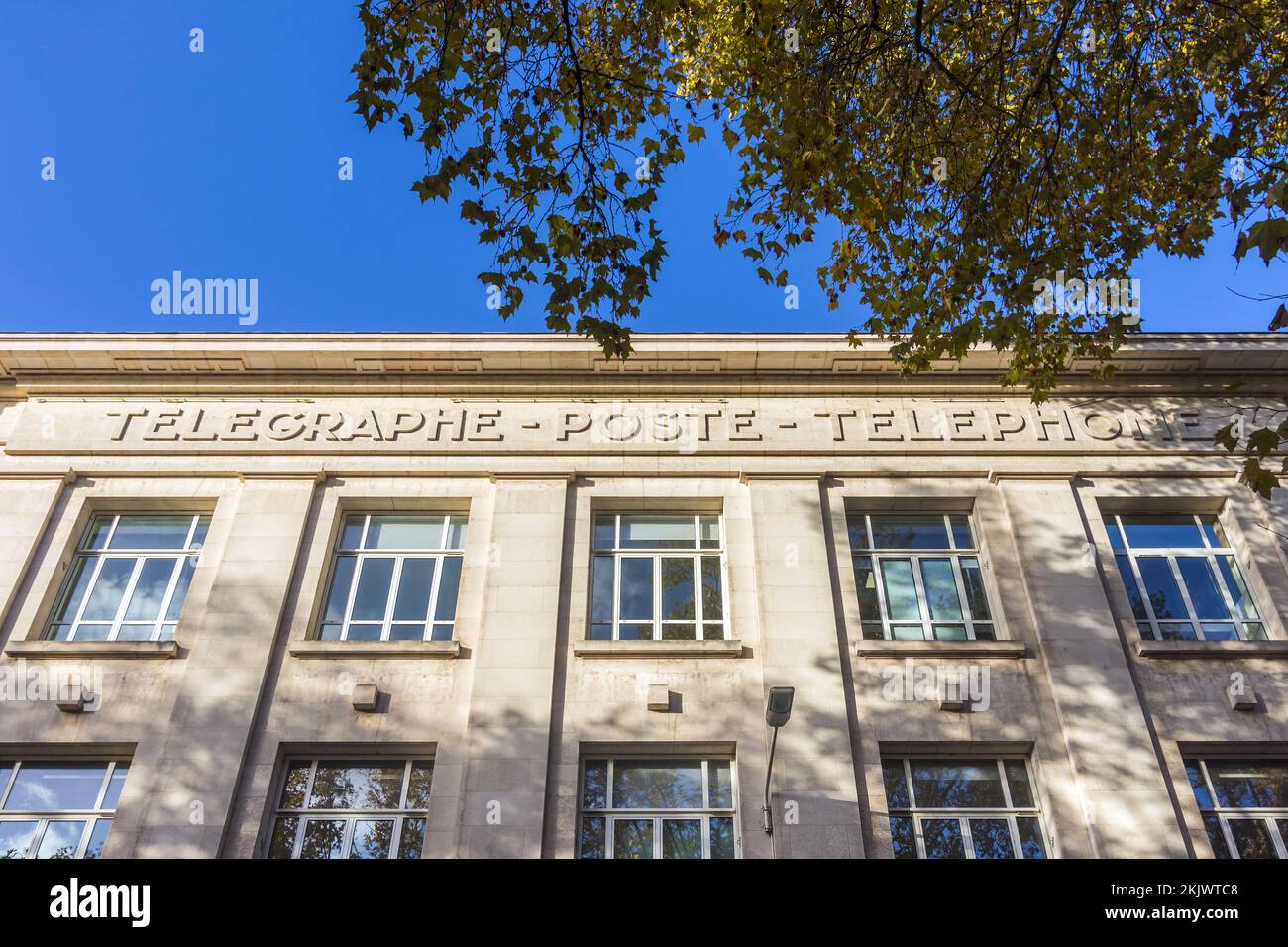 Lettering in stone hi-res stock photography and images - Alamy