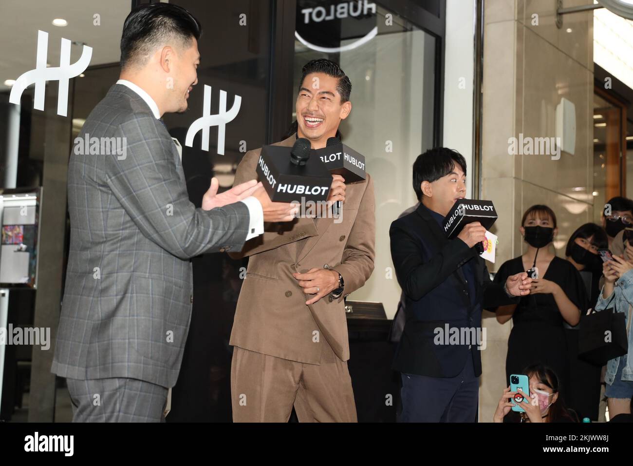Japanese actor and dancer Akira attended a brand activity in Taiwan, 14 ...