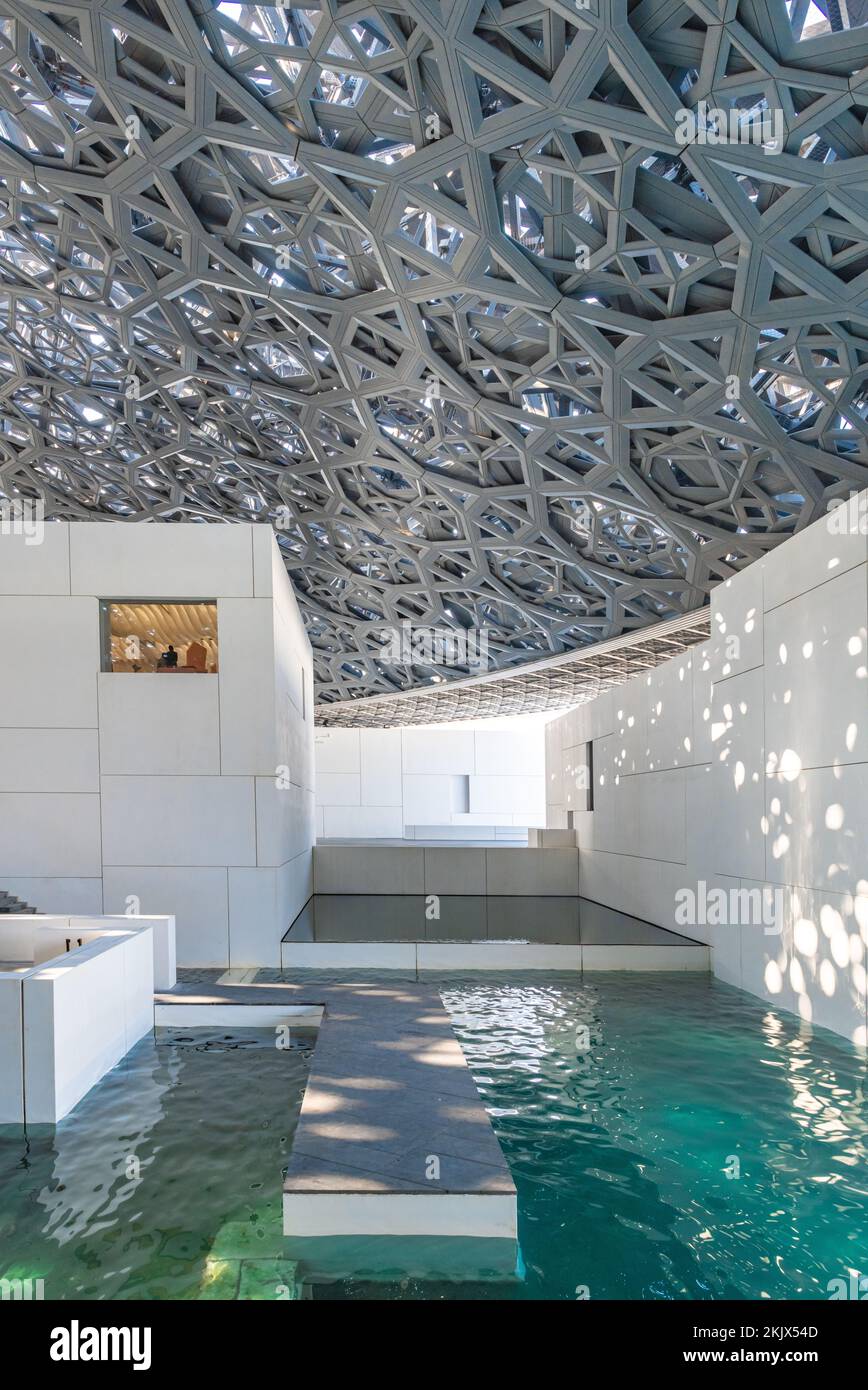 Pools of water from the Arabian Sea and sun reflections under the dome ...