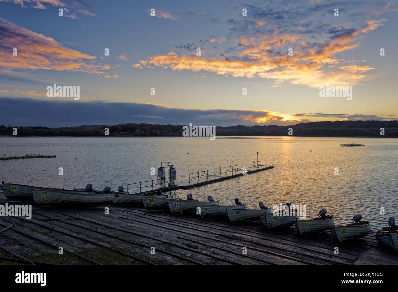 Sunset chew valley lake hi-res stock photography and images - Alamy