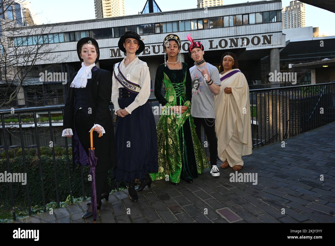 London, UK. 25th November 2022. Museum of London’s five costumed actors ...