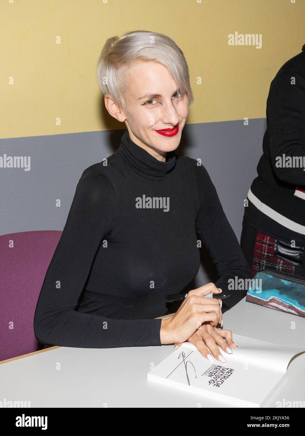 Lisa Eckhart bei ihrem Soloprogramm 'Lisa Eckhart - Die Vorteile des ...