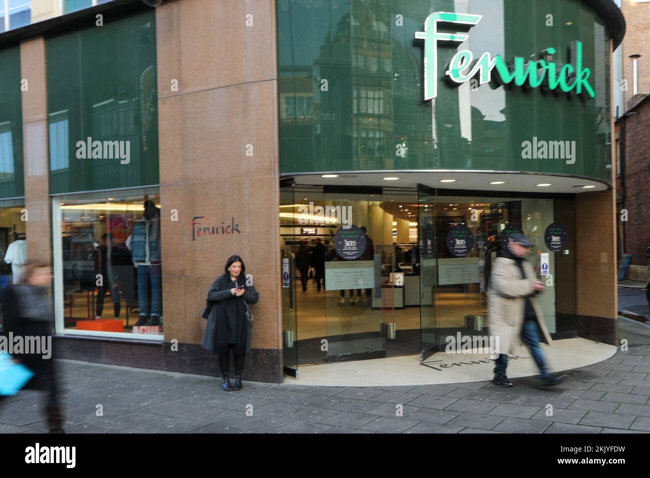 Black Friday Shoppers leaves Fenwicks department store empty handed in ...