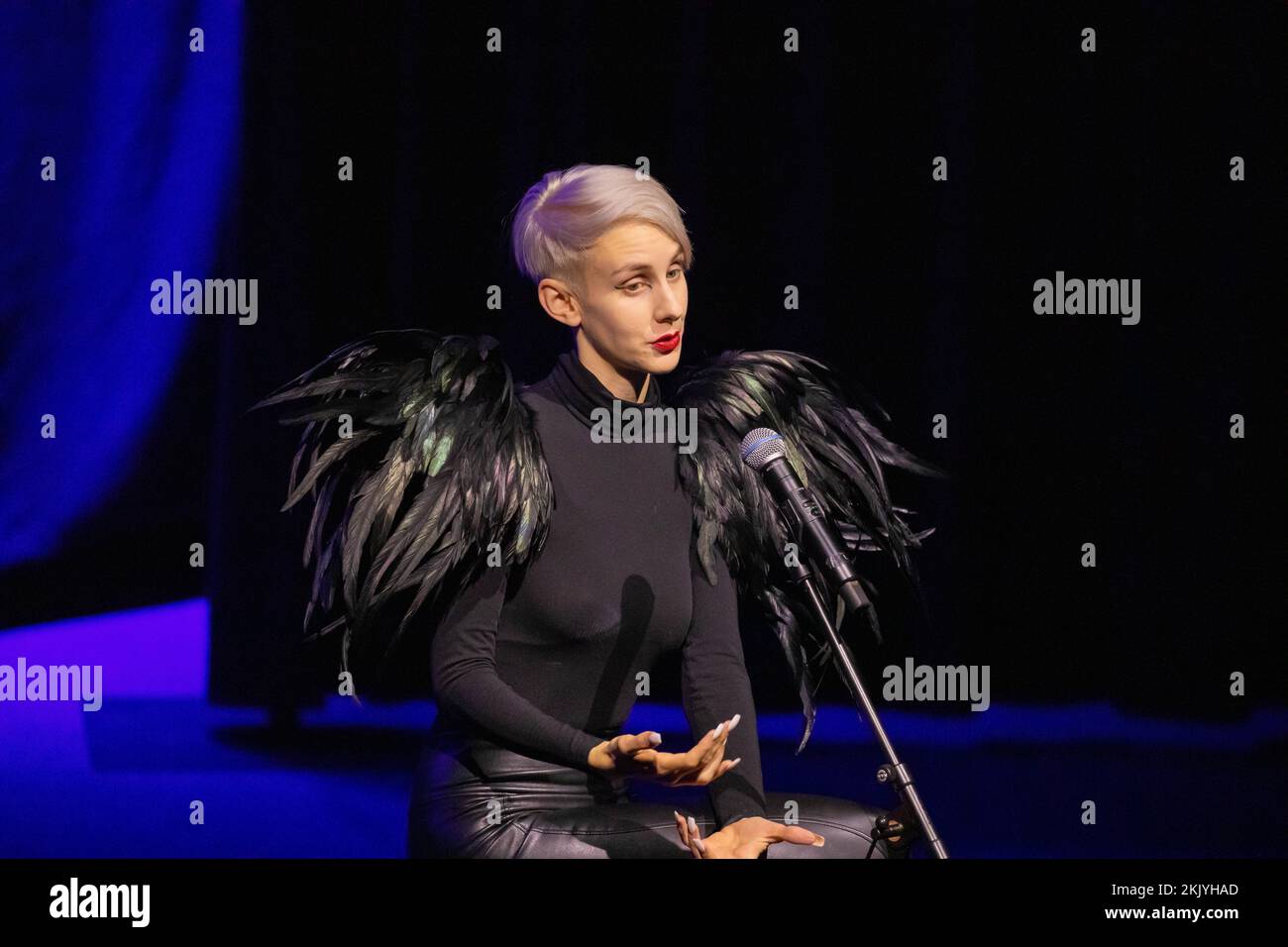 Lisa Eckhart bei ihrem Soloprogramm 'Lisa Eckhart - Die Vorteile des ...