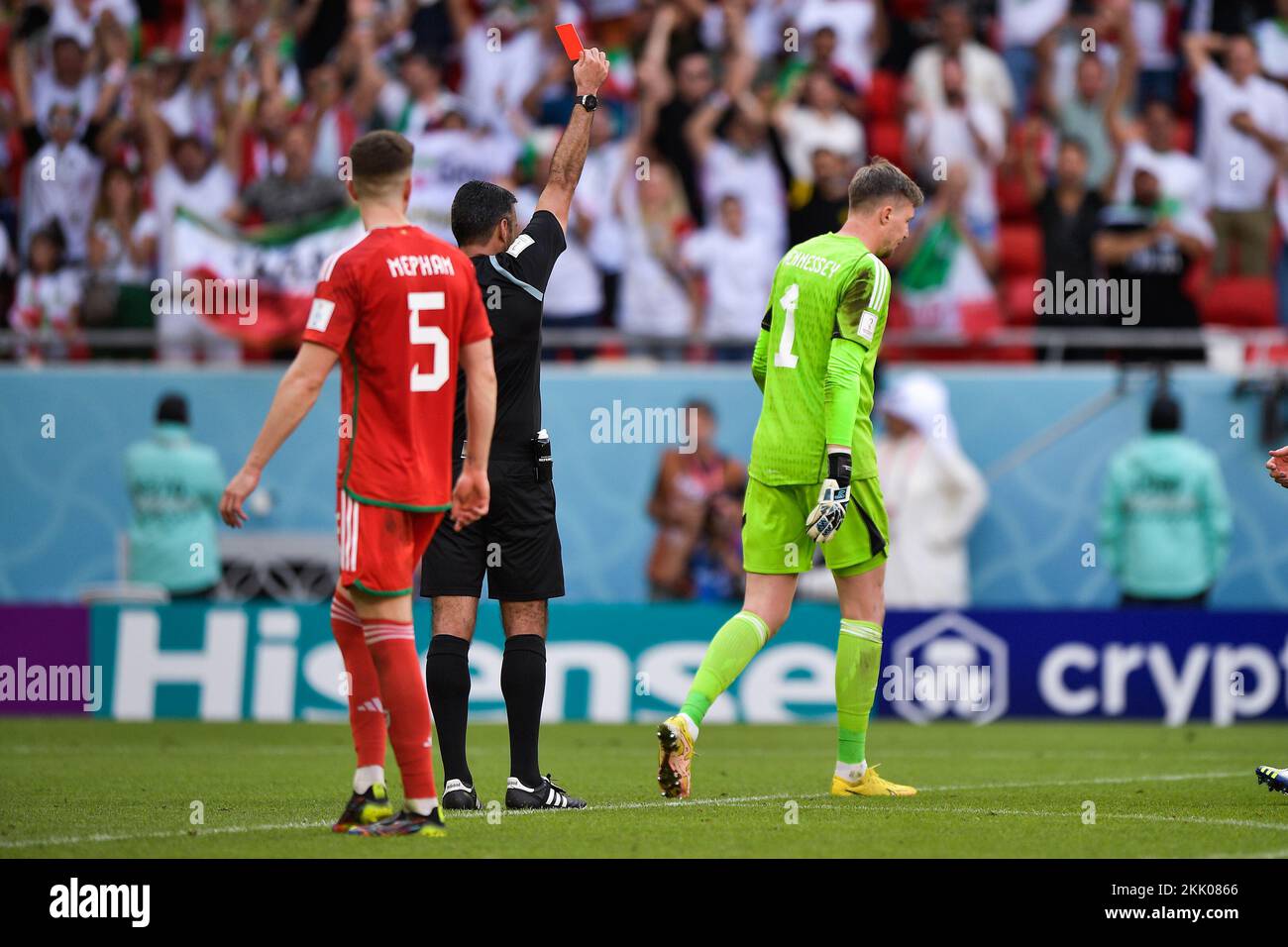 Doha, Qatar. 25th Nov, 2022. DOHA, QATAR - NOVEMBER 25: Referee Mario ...