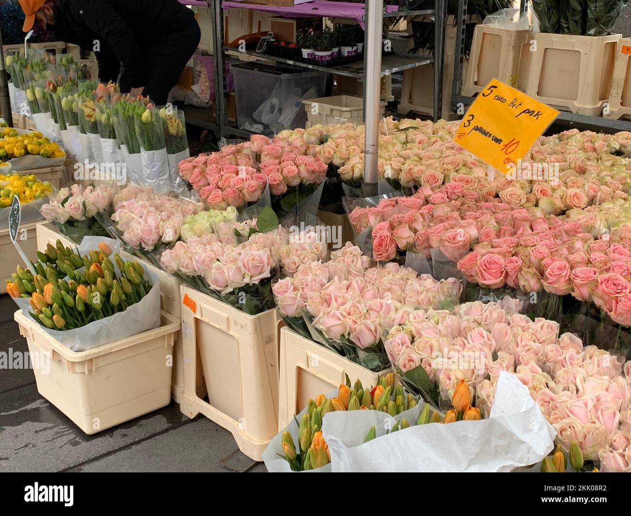 A display of beautiful fresh bouquets displayed in an outdoor flower ...