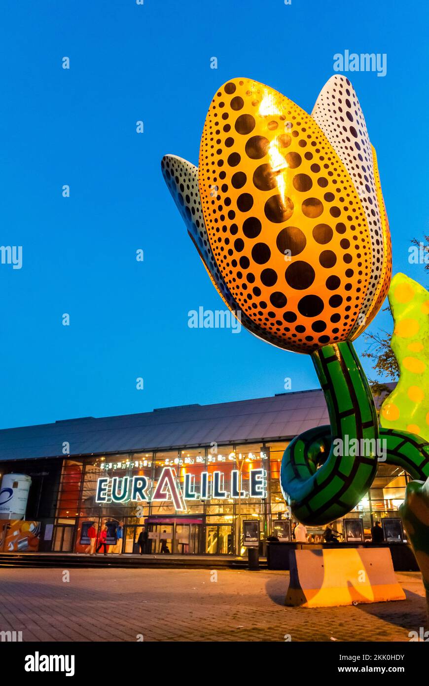 Lille europe tgv station hi-res stock photography and images - Alamy