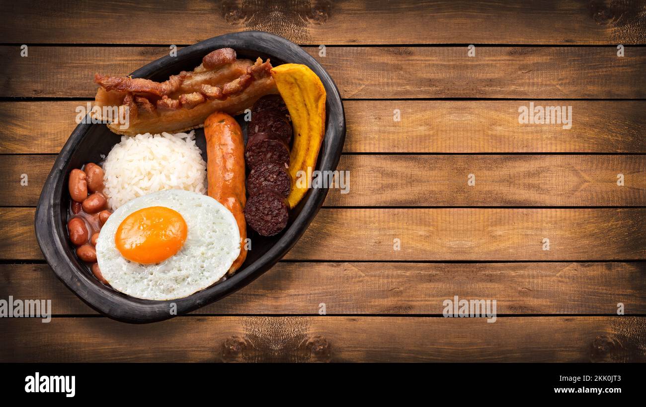 Bandeja paisa, main traditional Colombian dish Stock Photo - Alamy