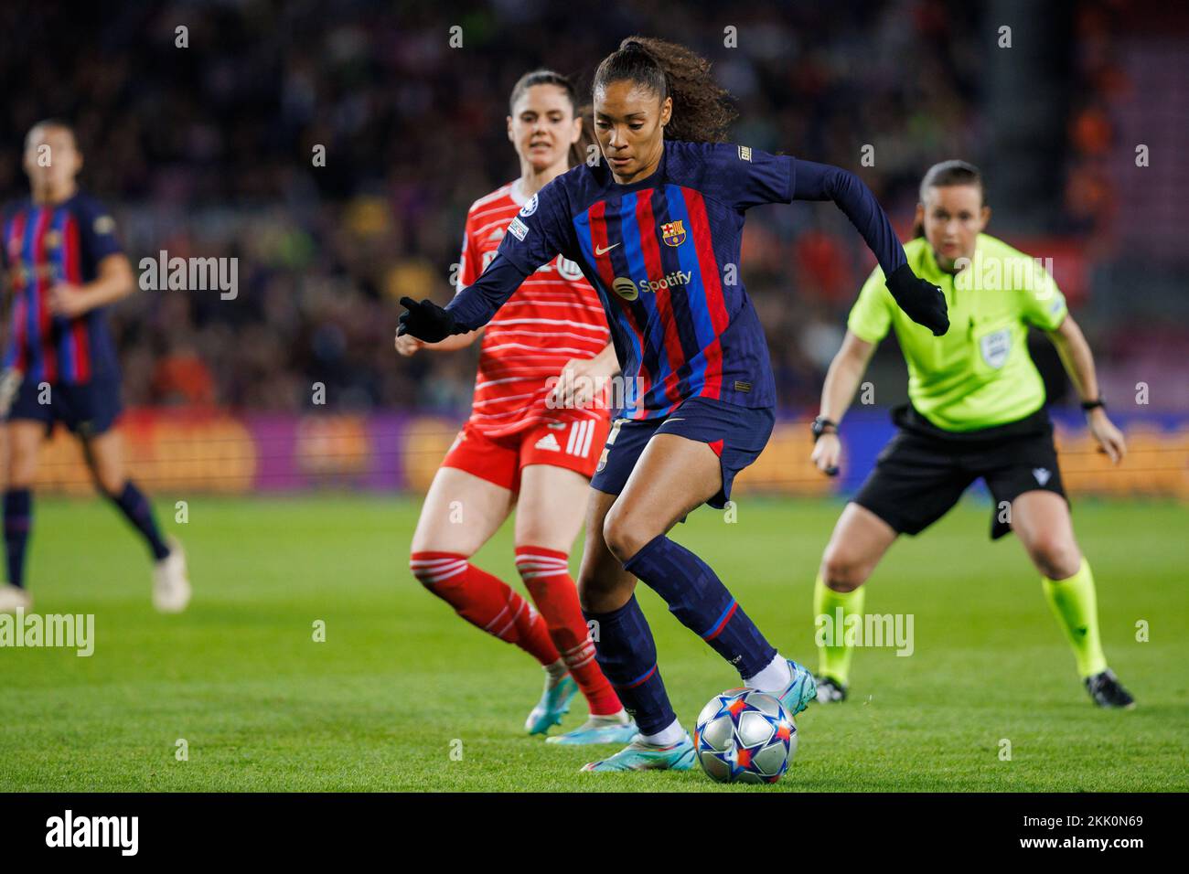 Barcelona, Spain. 24th Nov, 2022. Salma Paralluelo of FC Barcelona in ...