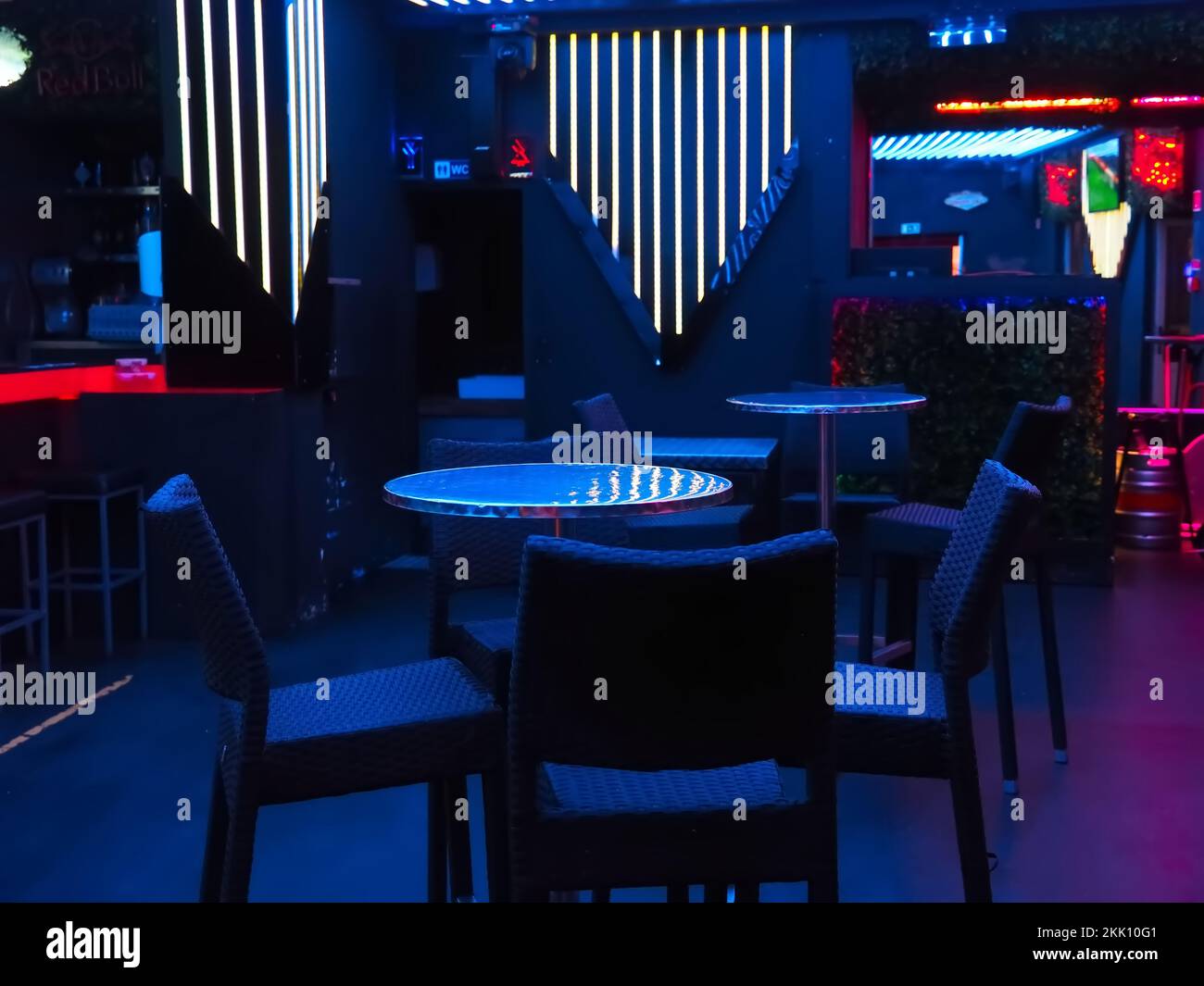 Nightlife in Albufeira at the Algarve coast of Portugal Stock Photo - Alamy