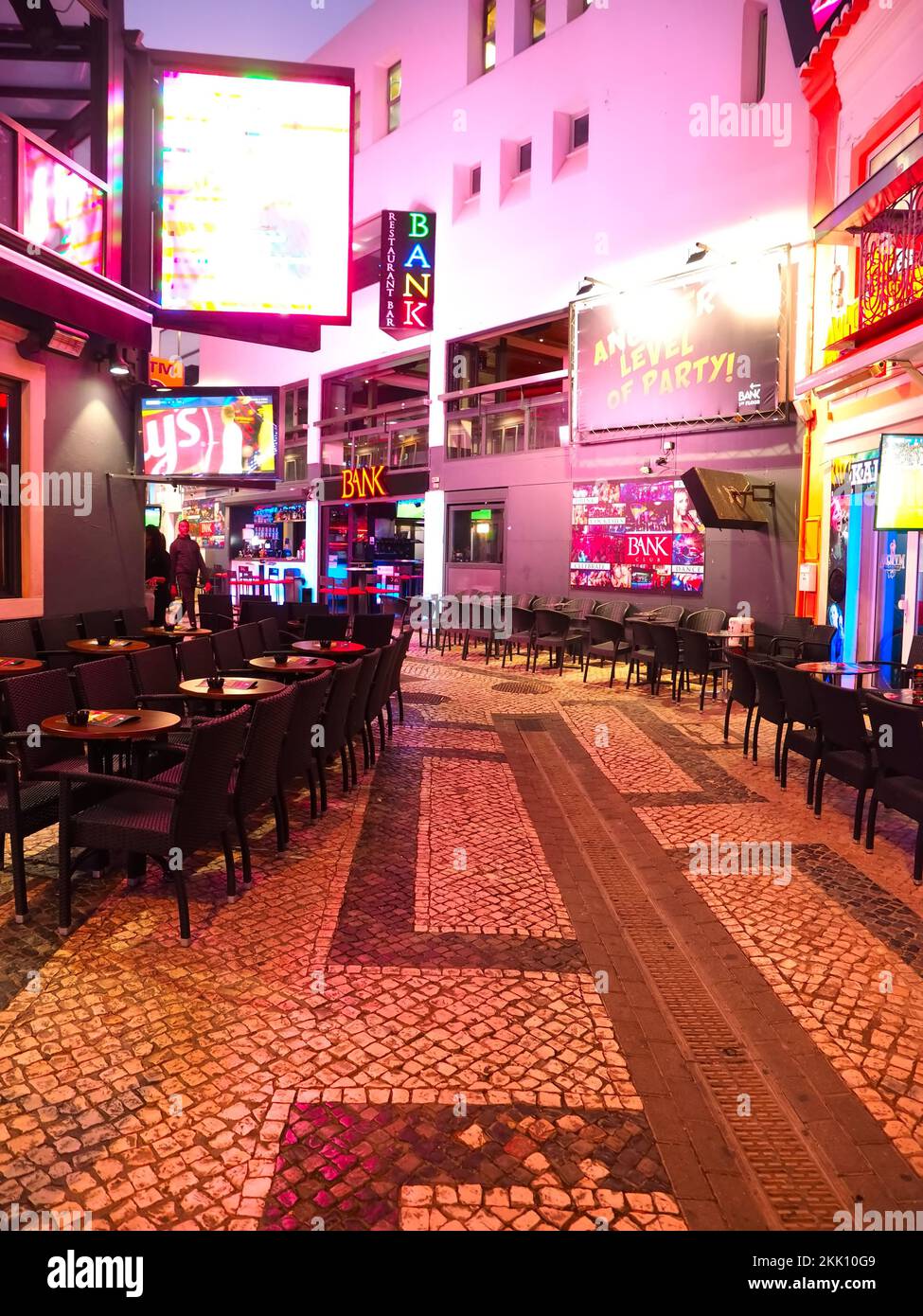 Nightlife in Albufeira at the Algarve coast of Portugal Stock Photo - Alamy