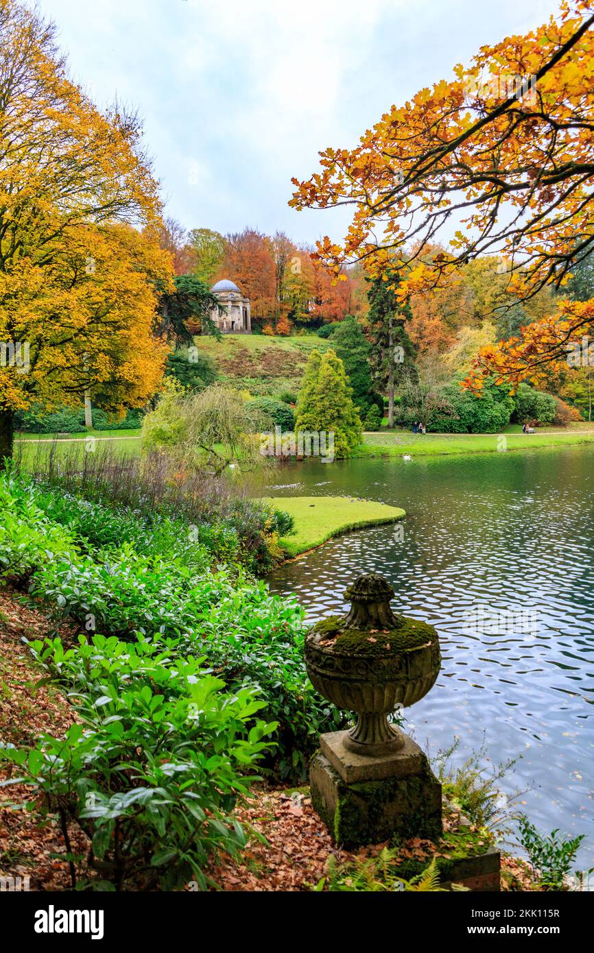 Spectacular autumn colour surrounds theTemple of Apollo at Stourhead ...