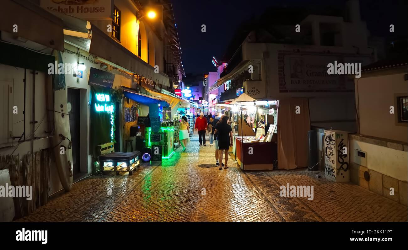 Nightlife in Albufeira at the Algarve coast of Portugal Stock Photo - Alamy