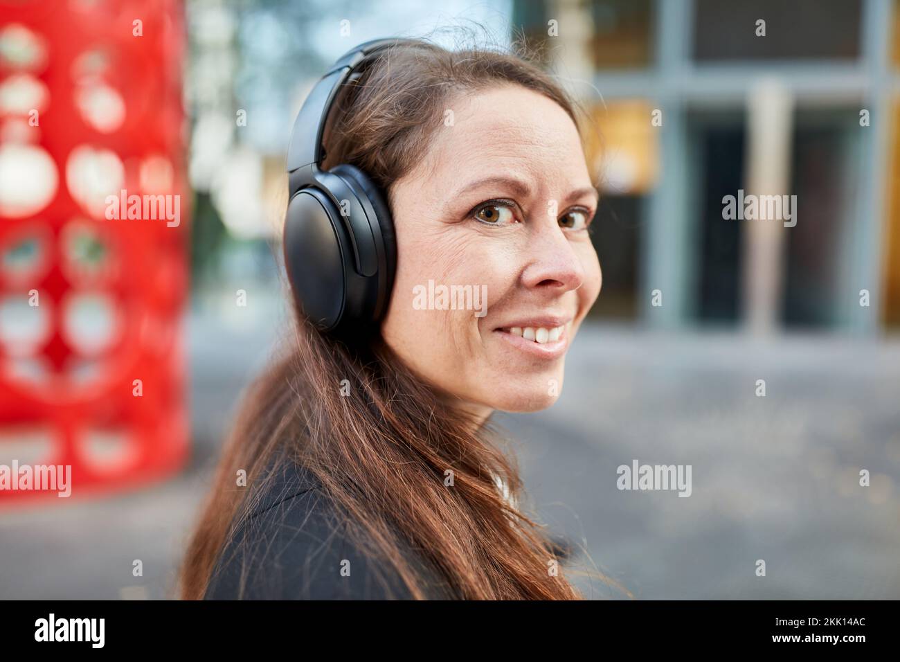 Podcast people hi-res stock photography and images - Alamy