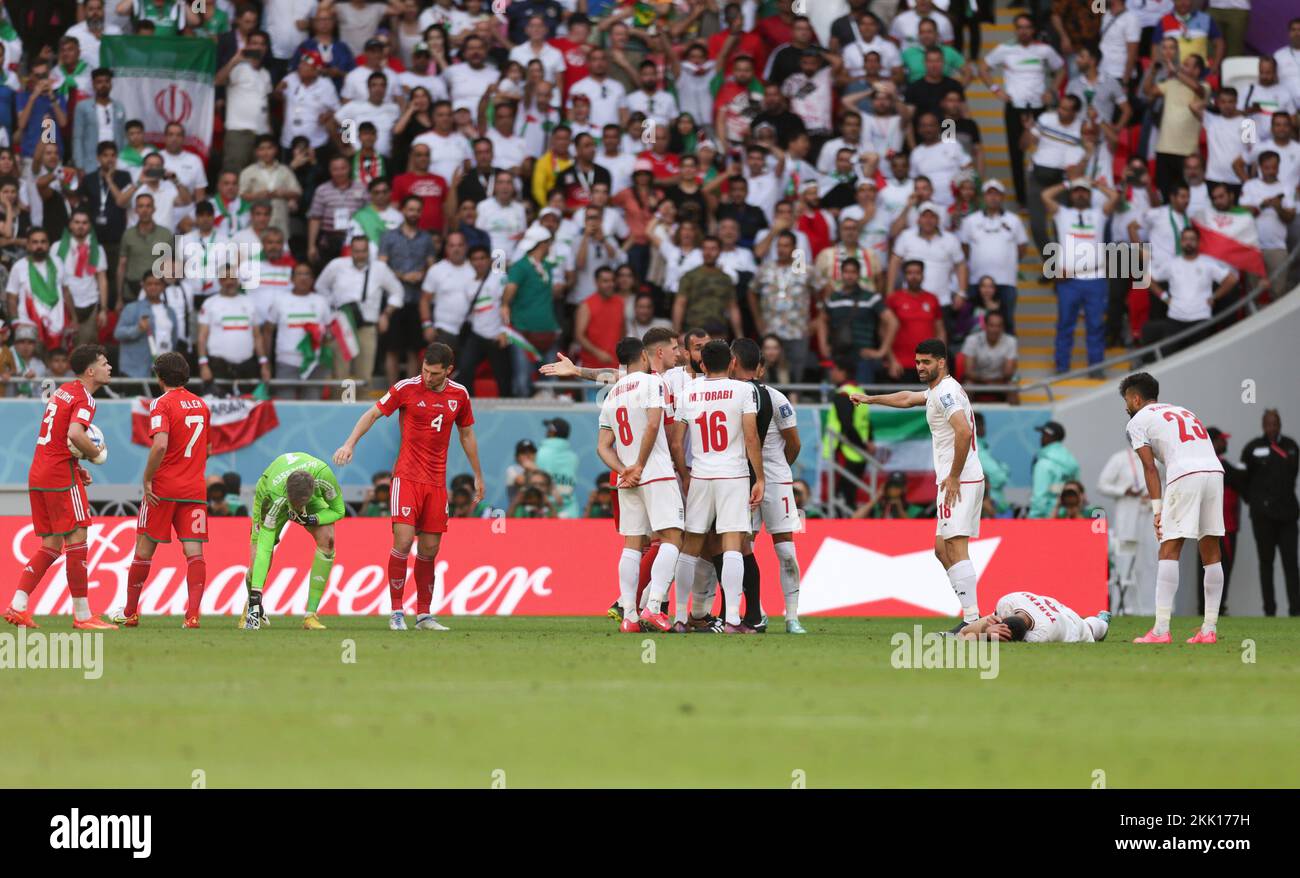 Al Rayyan, Qatar. 25th Nov, 2022. Players of Iran communicate with ...