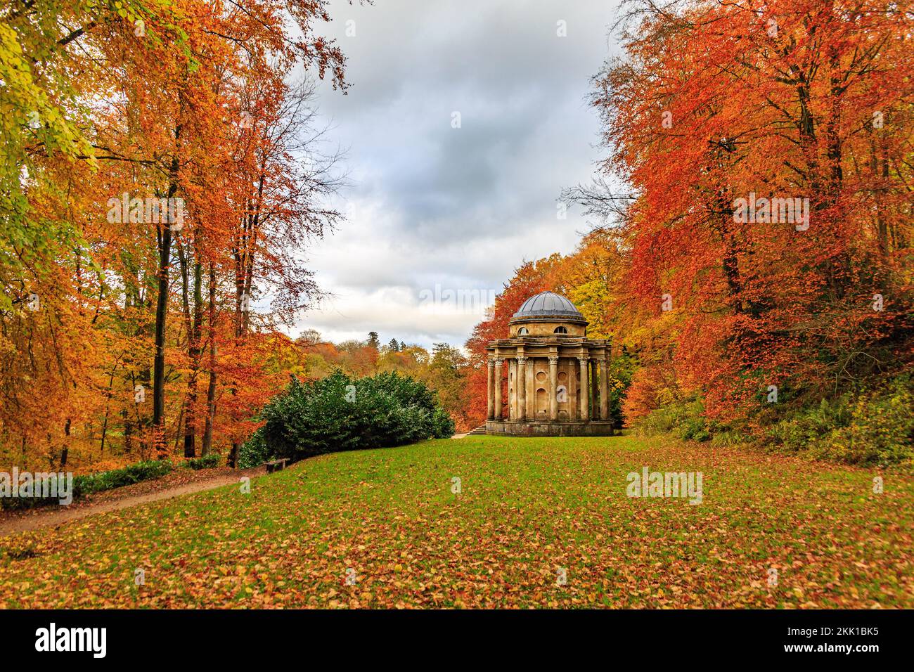 Spectacular autumn colour surrounds theTemple of Apollo at Stourhead ...