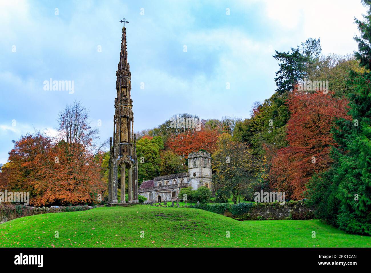 Spectacular autumn colour and the Bristol Old Cross at Stourhead ...