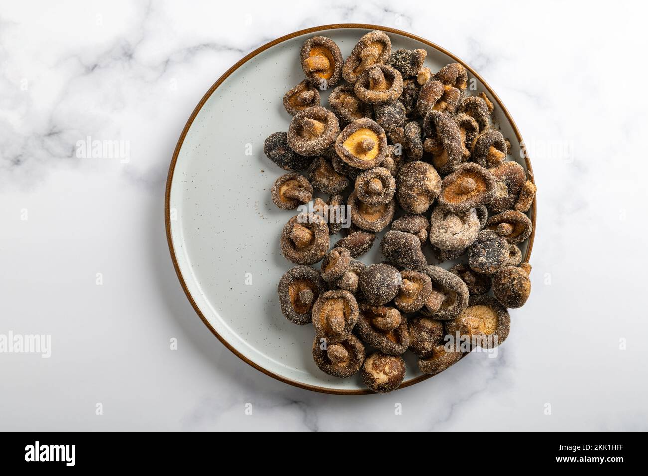 Shiitake Mushroom Crisps Stock Photo - Alamy