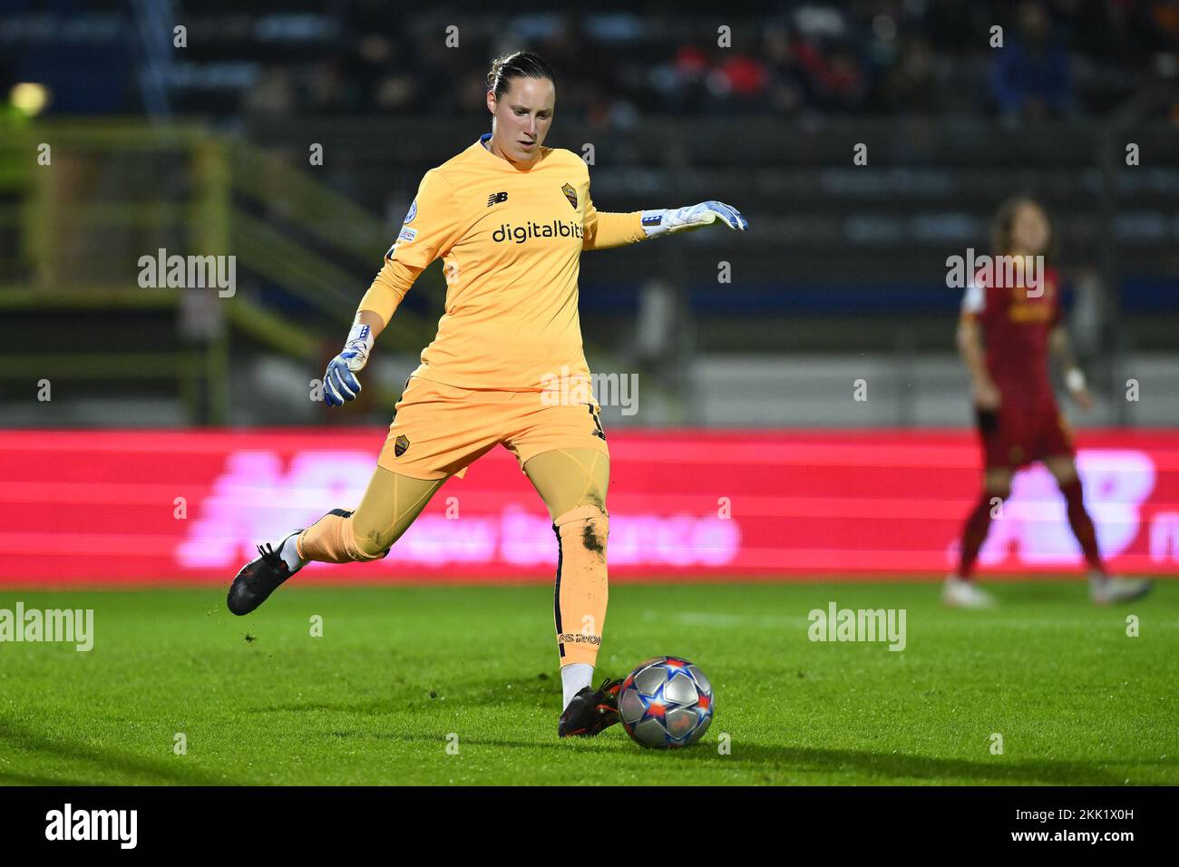 Emma lind hi-res stock photography and images - Alamy