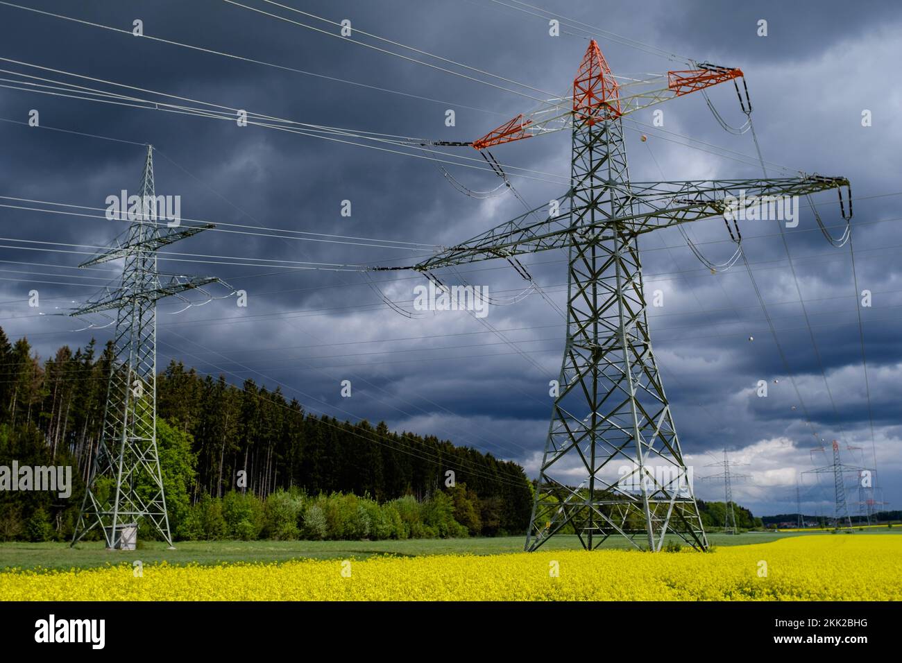 Strommast hi-res stock photography and images - Alamy
