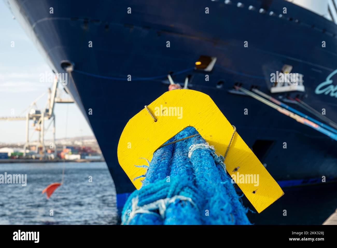 Rat Guard on rope of cruise ship Stock Photo - Alamy