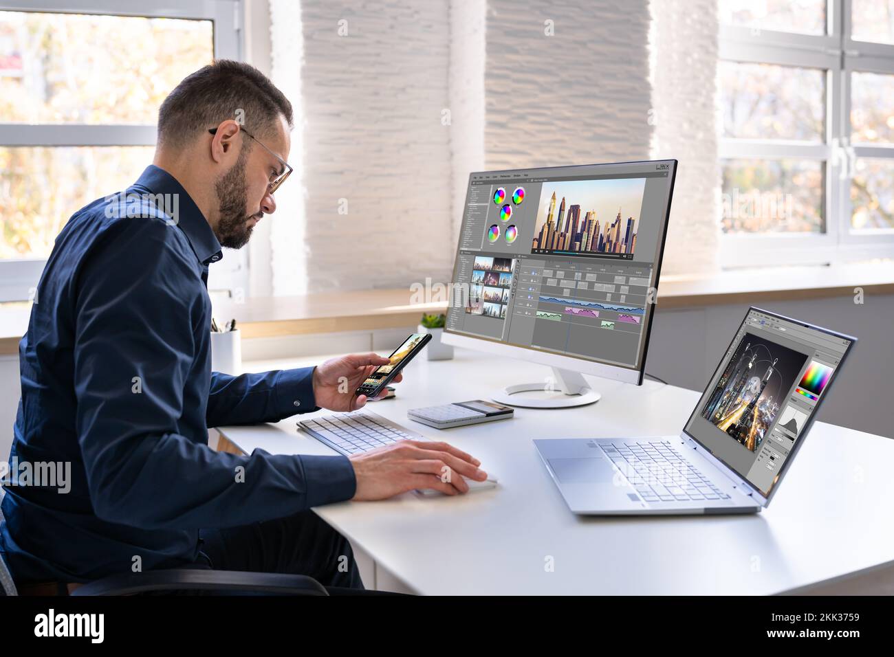 Hand using smartphone photo edition hi-res stock photography and images ...