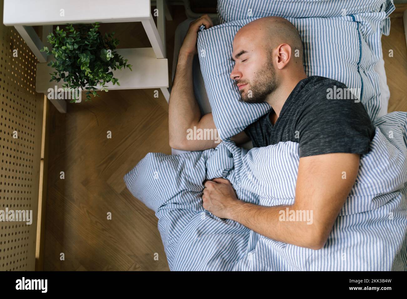 Person in a bed overhead hi-res stock photography and images - Alamy