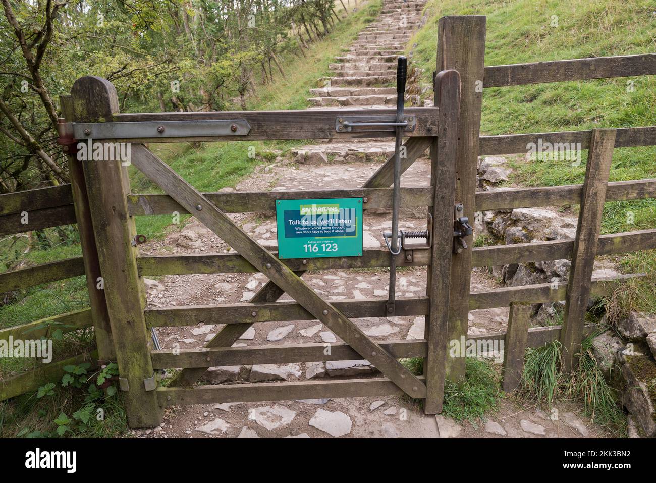 Malham Cove, fault on the middle Craven Fault, 70m sheer drop on cliff ...