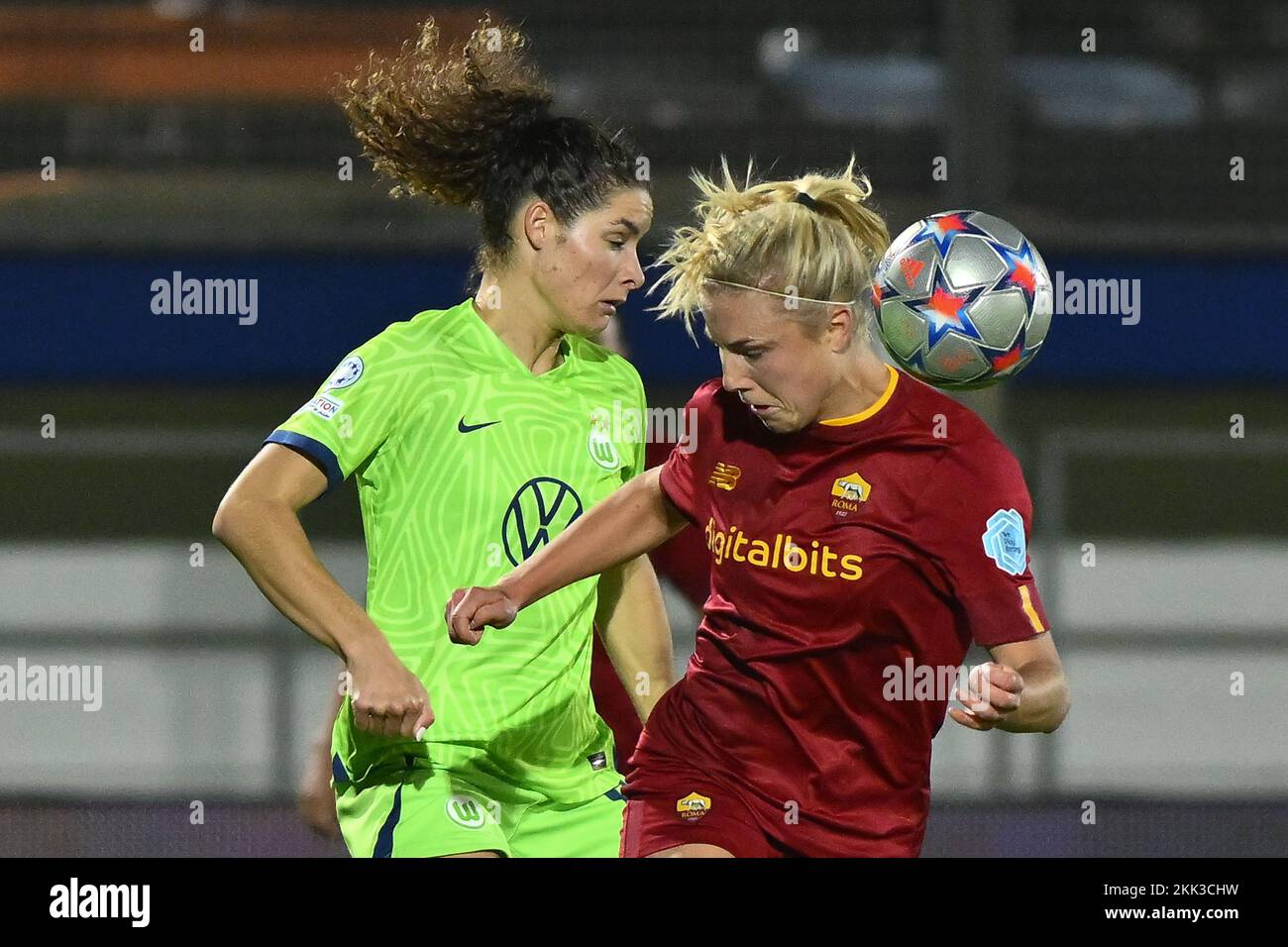 Dominique Janssen of VfL Wolfsburg and Carina Wenninger of AS Roma ...
