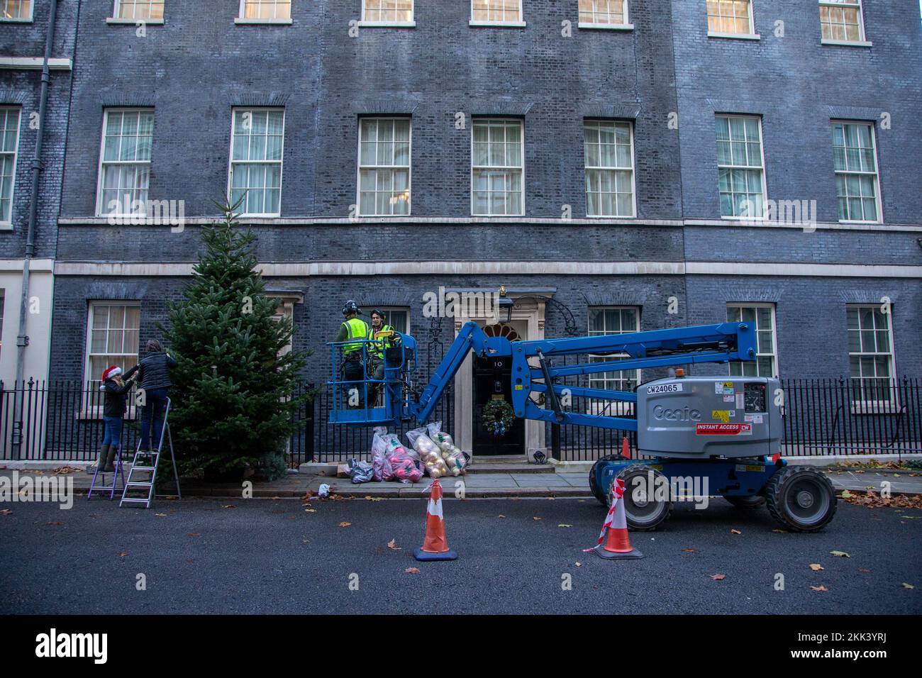 London, England, UK. 25th Nov, 2022. UK Prime Minister's office and ...